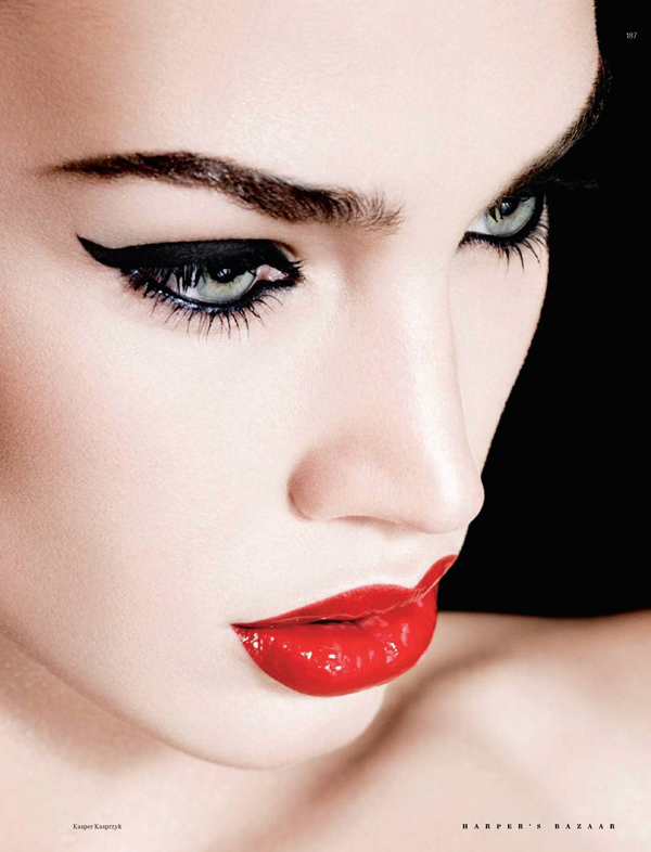 Get Inspired for New Year’s Party with 10 Most Amazing Looks – MakeUp4All